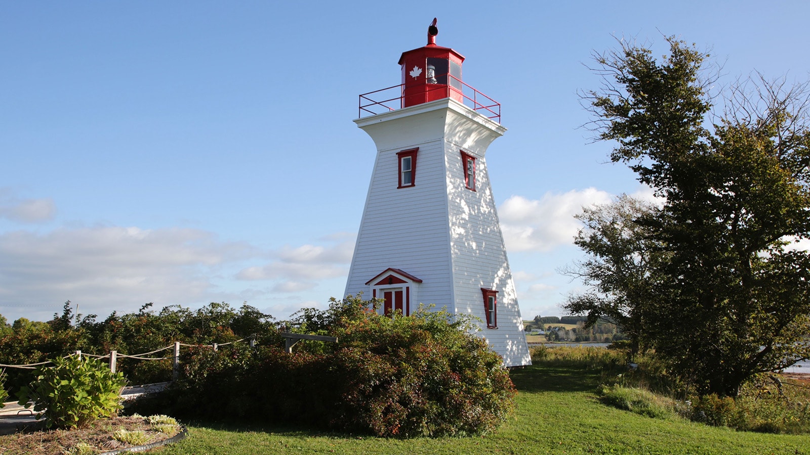 Prince Edward Island Beckons Lighthouse Lovers - Pursuits with ...