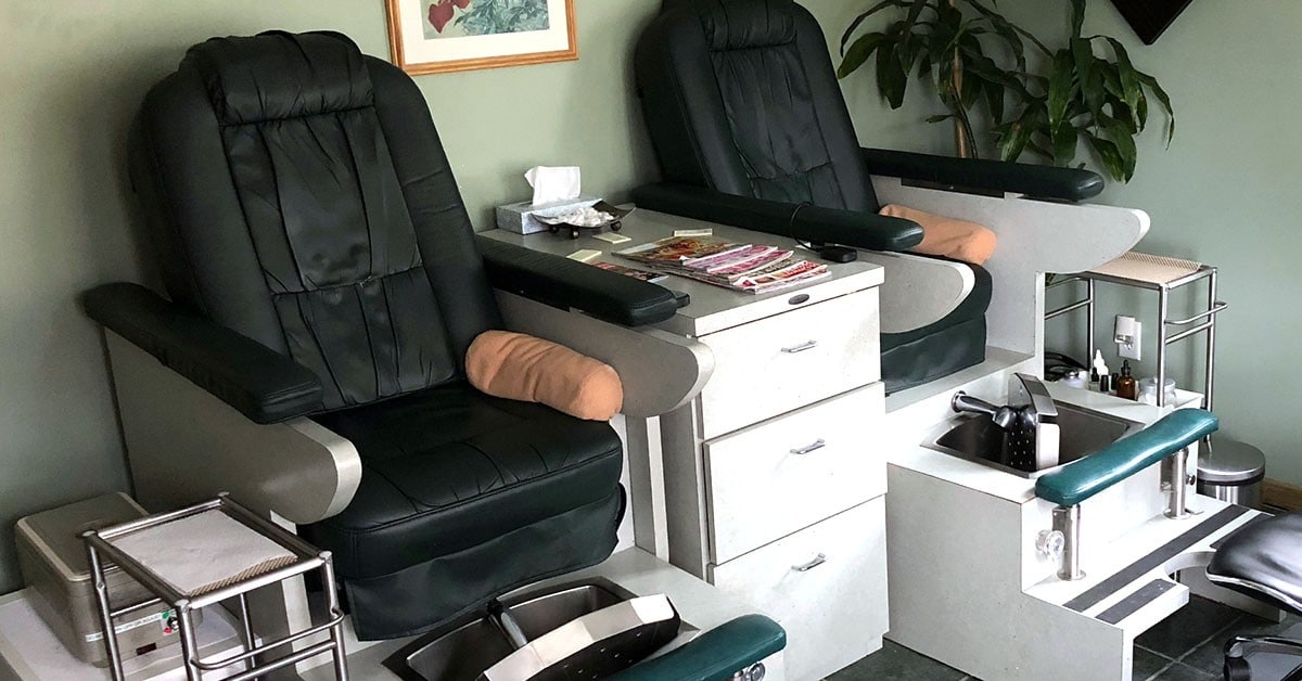 Taking the Waters: Spa Options in Berkeley Springs - Pursuits with ...